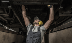 What is an HGV Mechanic | Everything You Need To Know | Dualway